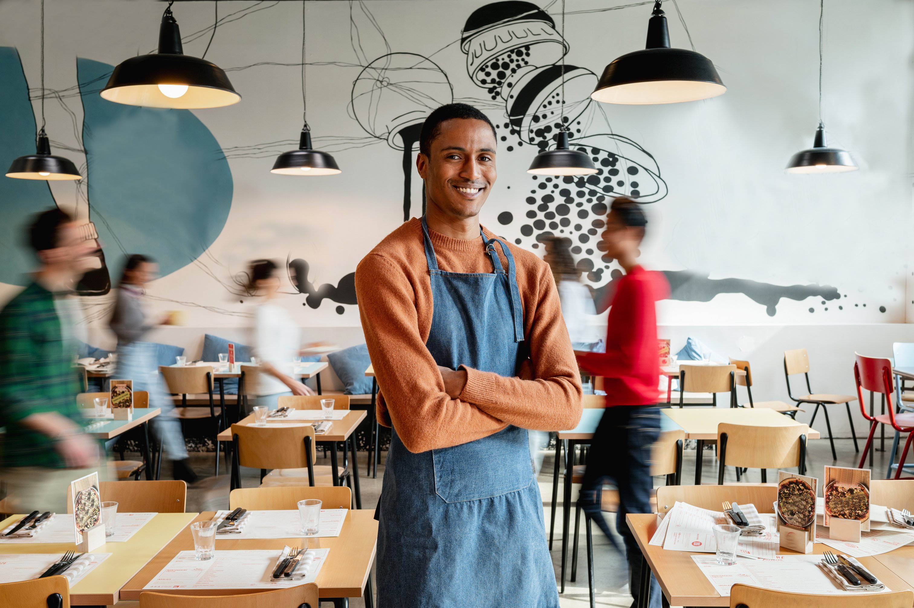 How to tackle hospitality staff shortages and boost your restaurant’s ...
